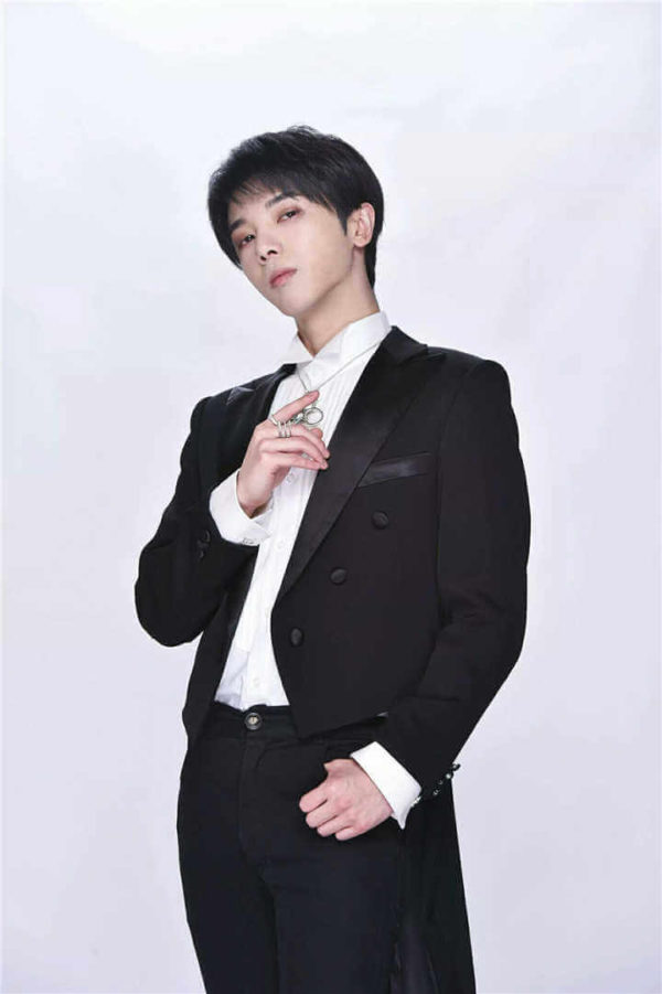 Hua Chenyu - 华晨宇 - CPOPHOME