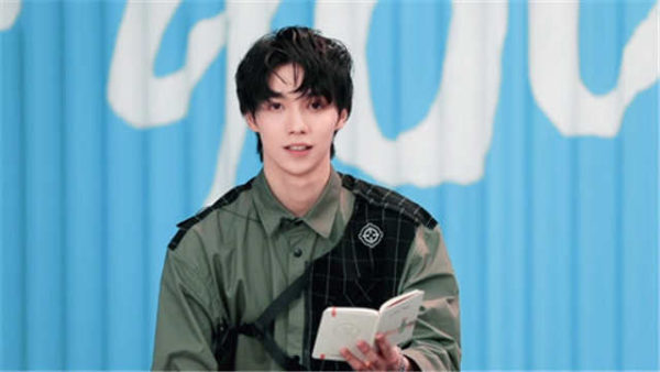 "Youth With You 3" Luo Yizhou Takes The Central Role For The Theme Song ...