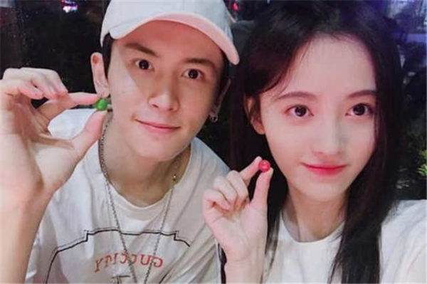 Who Is Zhang Zhehan's Girlfriend? Did He Get Married? - CPOP HOME