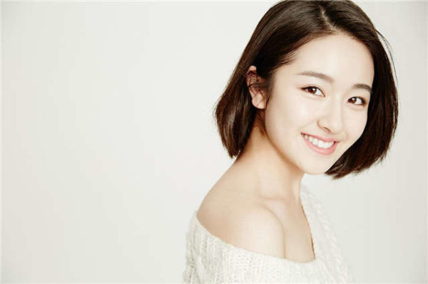 Does Lin Yi Have A Girlfriend? His Ideal Type Is Zhou Jieqiong - CPOP HOME