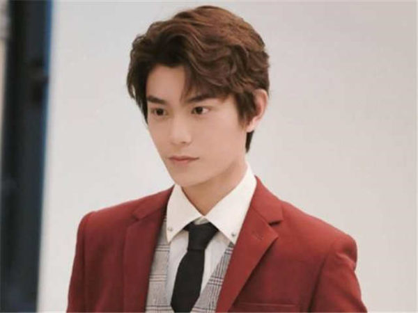 Ryan Ding Yuxi Zhang Yuxi Rumored To Be In A Relationship Again Cpop Home