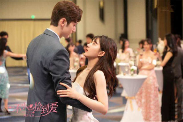 Liu Te, Rosy Zhao Lusi Were In A Relationship? His Ex-Girlfriend Was ...