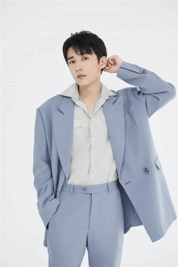 Liu Xueyi - 刘学义 - CPOPHOME