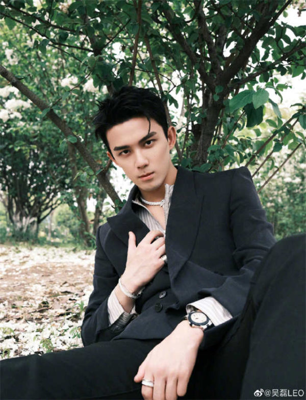 Leo Wu's New look on M.A.C Poster Led To Hot Debate: "Human High ...