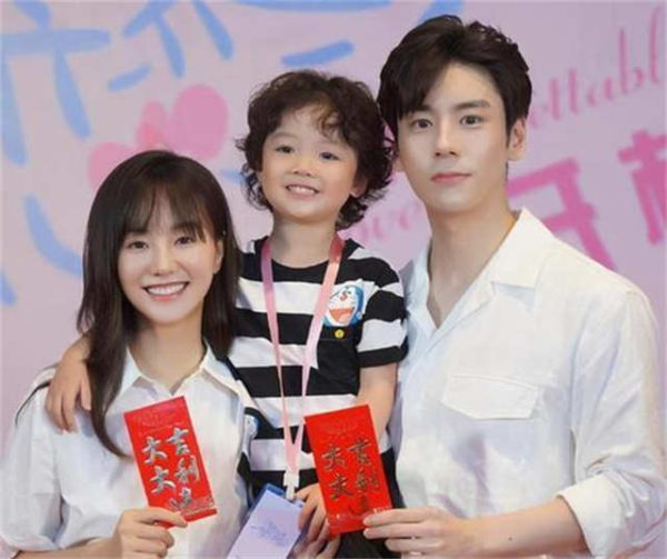 Miles Wei Chases Hu Yixuan With Tricks In "Unforgettable Love" - CPOP HOME