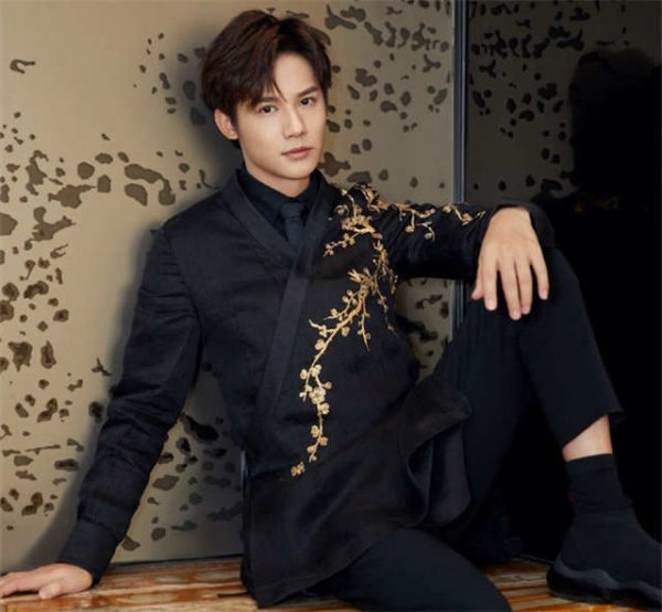 Ju Jingyi And Zheng Yecheng Are Dating Sweetly In “Love Under The Full ...