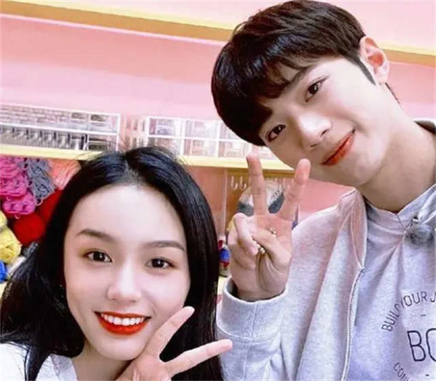 Edward Lai Guanlin, Zhou Ye Were Exposed To Be In A Relationship By The ...