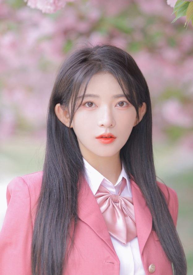 Yang Yimo - 杨伊墨 - CPOPHOME