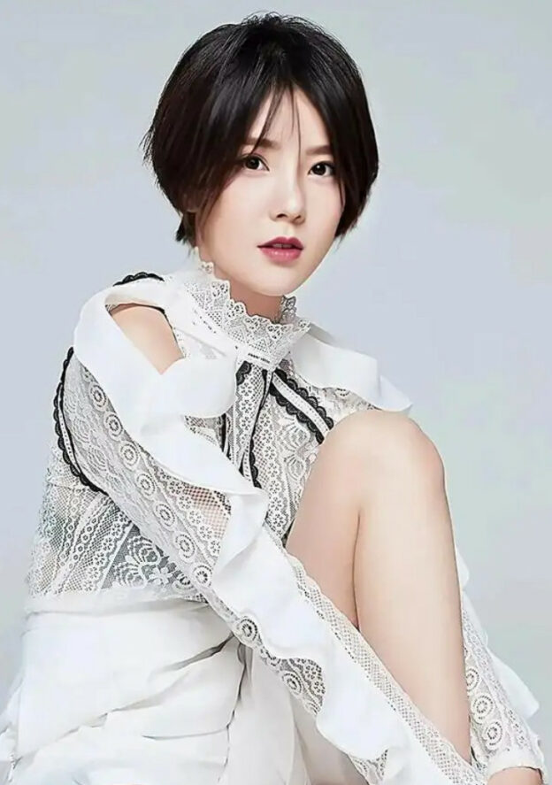 Zhao Yihuan - Chloe Zhao - CPOPHOME