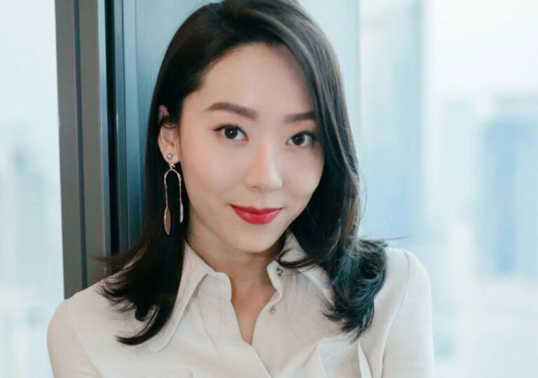 E Jingwen - 鄂靖文 - CPOPHOME