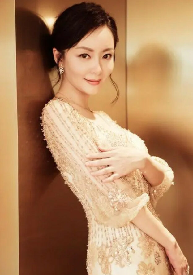 Xu Rongzhen - 许榕真 - CPOPHOME