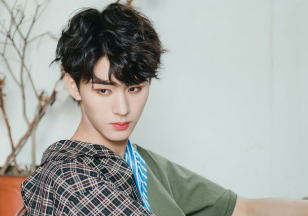 Zheng Yibin - 郑艺彬 - CPOPHOME