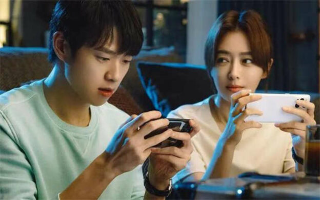 Qin Lan and Wei Daxun Were Spotted Dating in Sanya - CPOP HOME