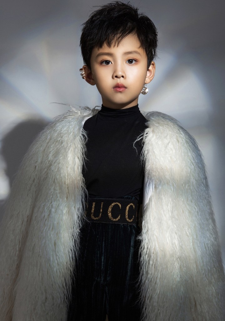 Zhang Zihan - 张杍涵 - CPOPHOME