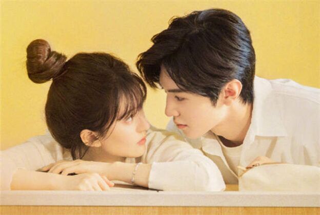 How is Zhao Lusi and Chen Zheyuan's Relationship? "Yuan Xing Bi Lu" CP ...