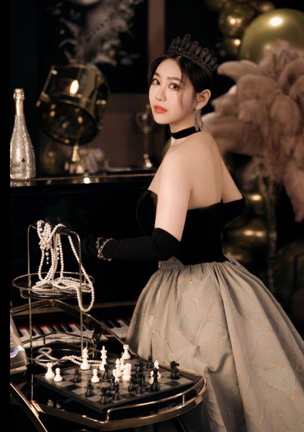 Yan Bingyi (Alice) Profile - CPOP HOME