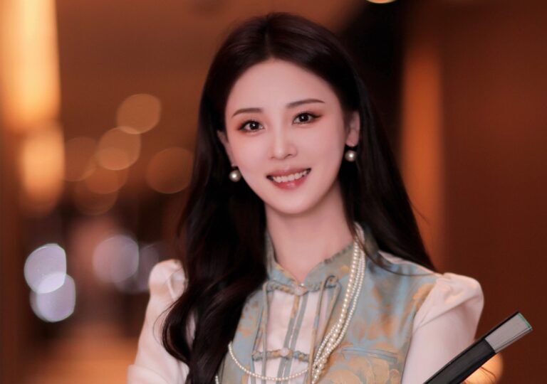 Ming Jiajia - CPOPHOME