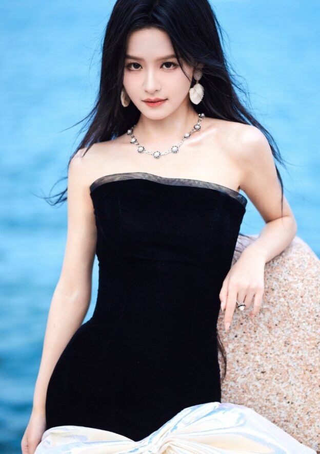 Yu Yin - 余茵 - CPOPHOME